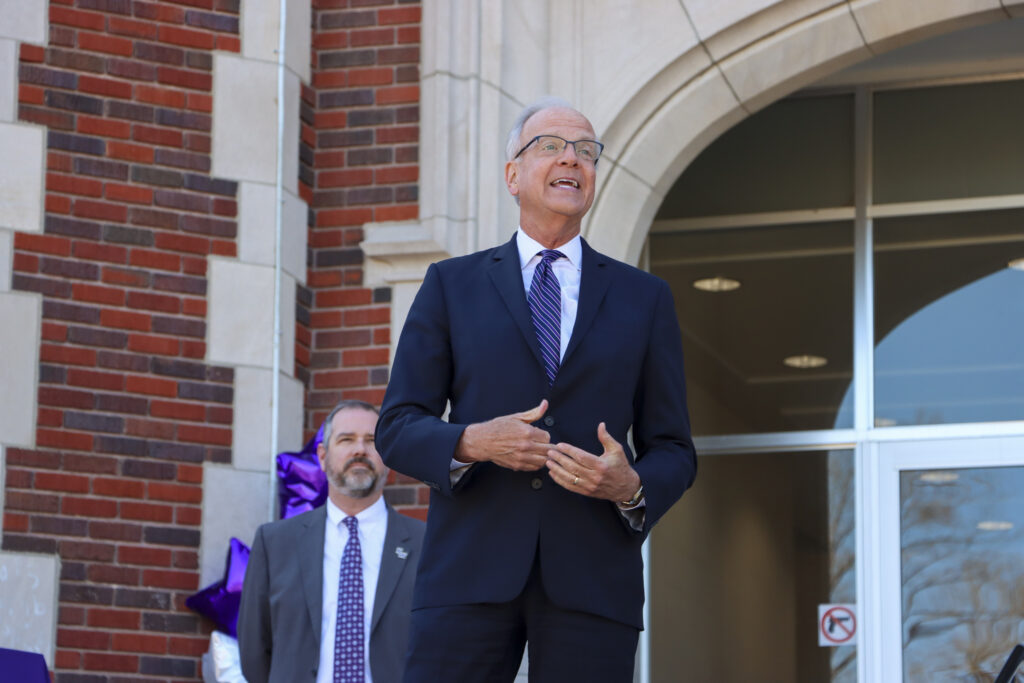 Photo Gallery: Sen. Jerry Moran Visits KWU - March 3, 2023 - Kansas ...