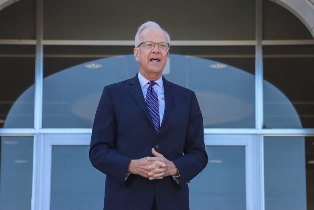 Photo Gallery: Sen. Jerry Moran Visits KWU - March 3, 2023 - Kansas ...